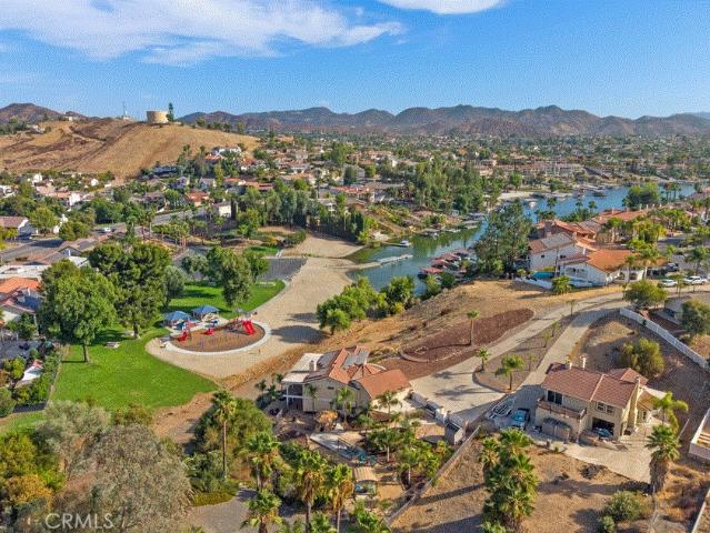 22032 W San Joaquin Drive