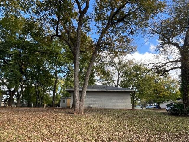 2203 Magnolia Ln, Alexandria, LA 71301 | Compass