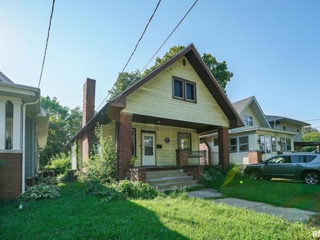 2203 N Linn St, Peoria, IL 61604