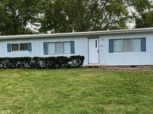 2203 Olen Dr, Mahomet, IL 61853