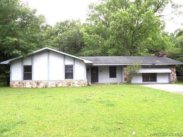 2203 Aberdeen Rd, Dothan, AL 36301