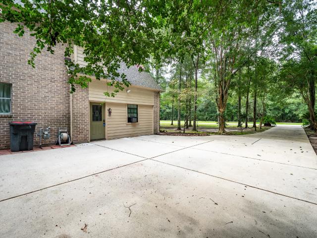 2203 Appian Way