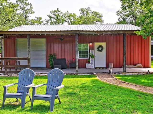 2203 Dead End Ln, Ledbetter, TX 78946