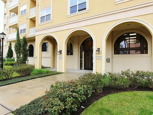 2203 Dorrington St, Unit 400, Houston, TX 77030 | Compass