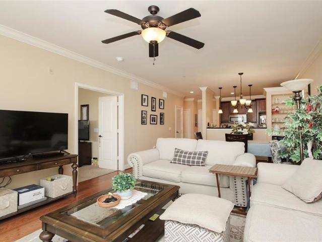 2203 Dorrington St, Unit 208, Houston, TX 77030 | MLS #56395
