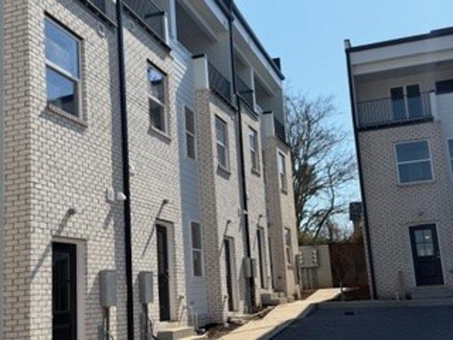 2203 Foster Ave # 2203