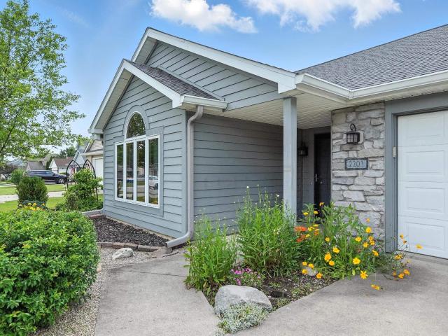 2203 Glen Hollow Drive
