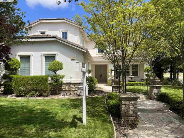 2203 Hillstone Dr, Livermore, CA 94551