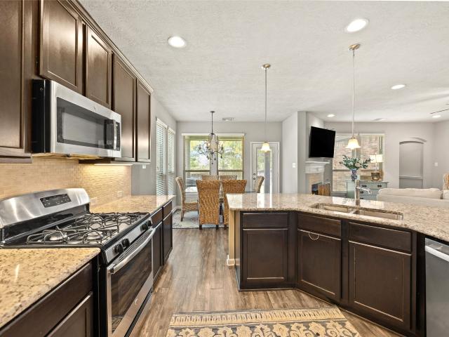 2203 Parker Court