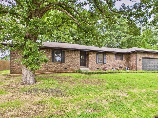2203 Russell Ln, Mountain Home, AR 72653