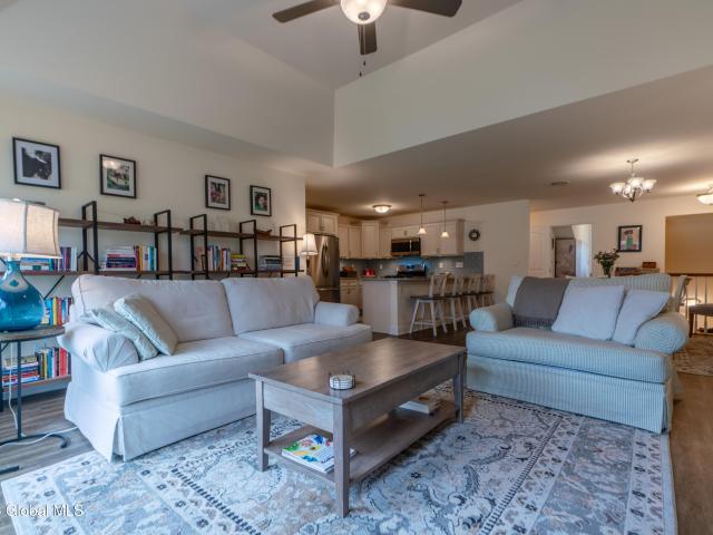 2203 Stonebridge Dr Drive