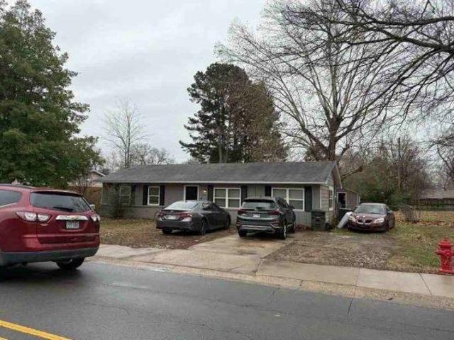 2203 Tyler St, Conway, AR 72034