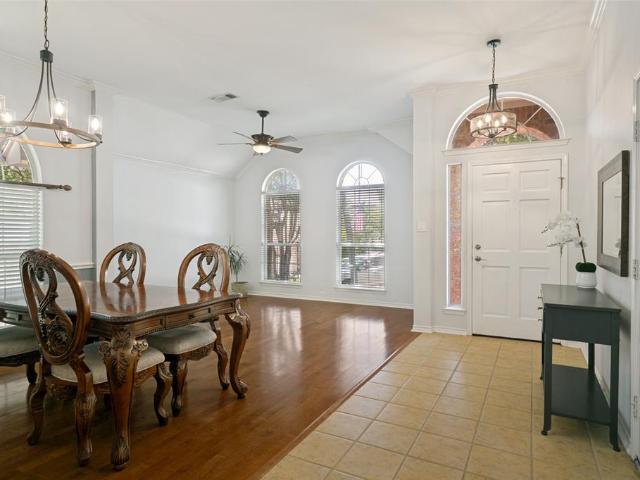 2203 Vista Court