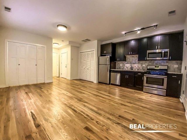 2203 W Eastwood Ave Unit Studio, Chicago, IL 60625