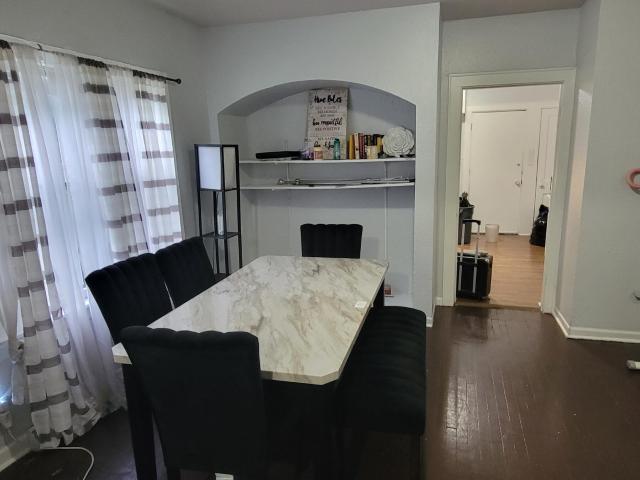 2203 W Melvina St, Unit 2205