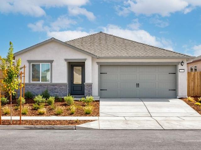 2203 Woods Dr, Linda, CA 95901
