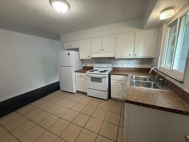 2203 2205 McGuffey Rd. 2 Bedroom Apartment for Rent at 2203 Mcguffey Rd, Columbus, OH 43211 South Linden