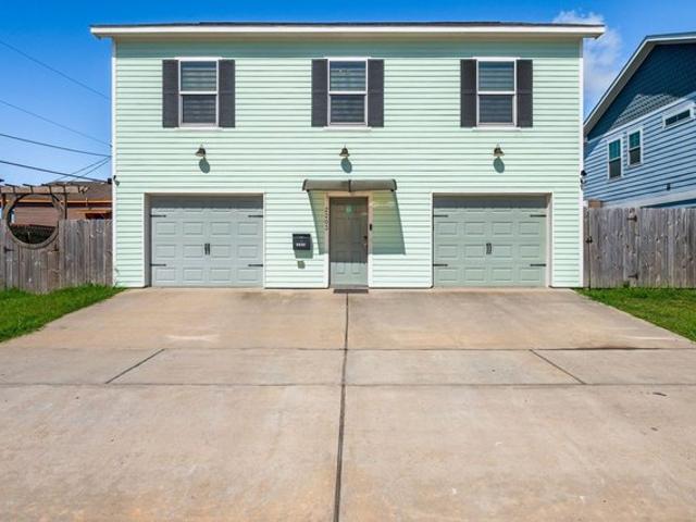 2203 56th St, Galveston, TX 77551