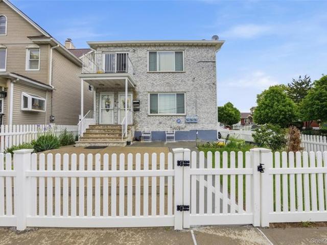 220 19 th Ave, Springfield Gardens, NY 11413