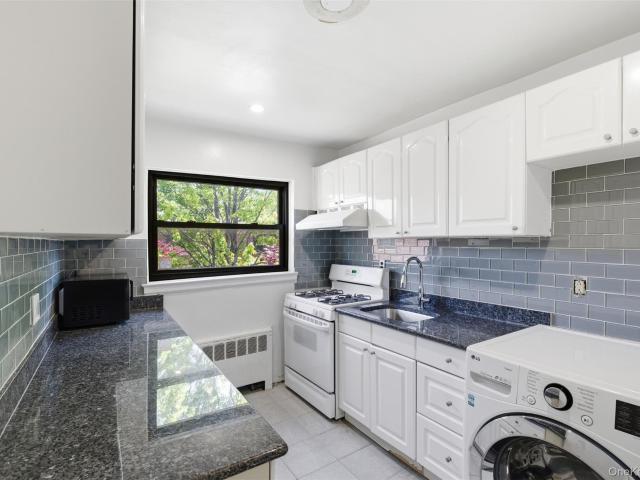 220 1 th Avenue 85A2