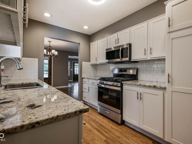 220 1st Ave SE, Carmel, IN 46032 | MLS #22060