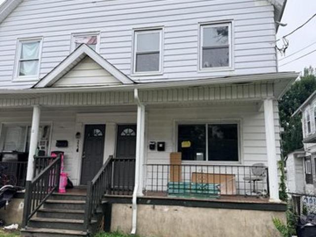220 222 N Bromley Ave, Scranton, PA 18504