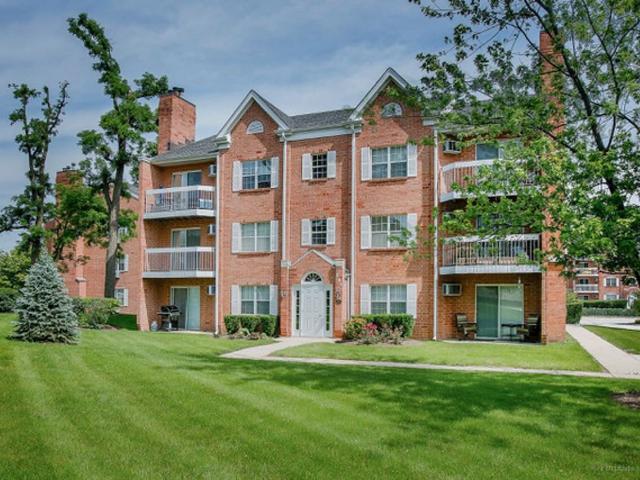 220 248 S. Rush Street 2 Bedroom Apartment for Rent at 220 S Rush St, Itasca, IL 60143