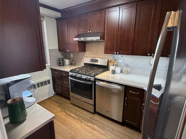 220 5 th Avenue 4U