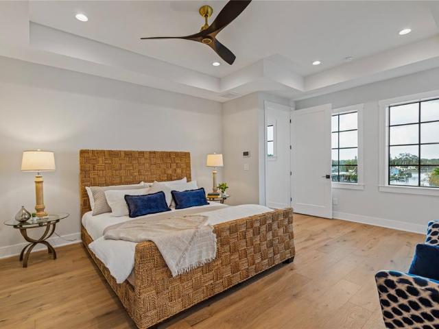 220 90th Ave NE, St. Petersburg, FL 33702 | MLS #TB8523