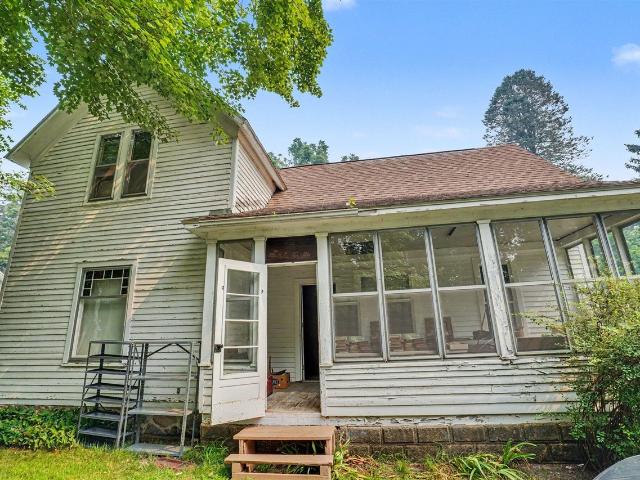 220 Cora Street