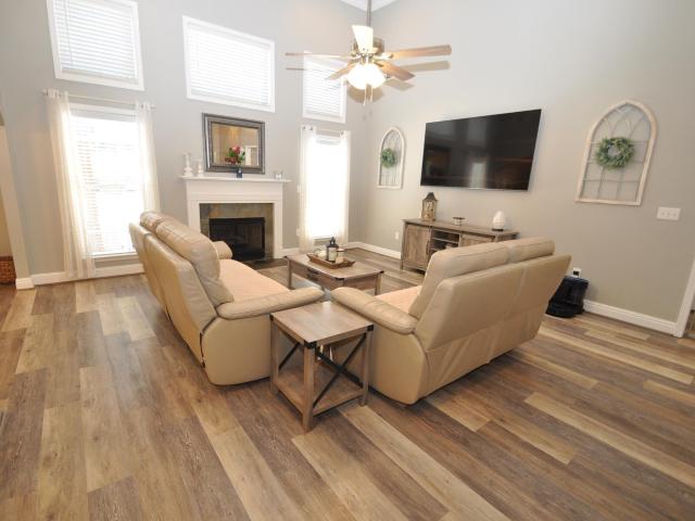 220 Camden Cove Parkway