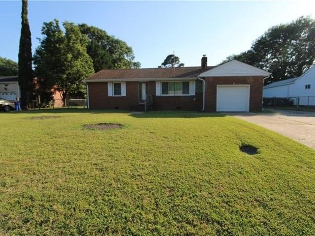 220 Charlotte Dr, Portsmouth, VA 23701
