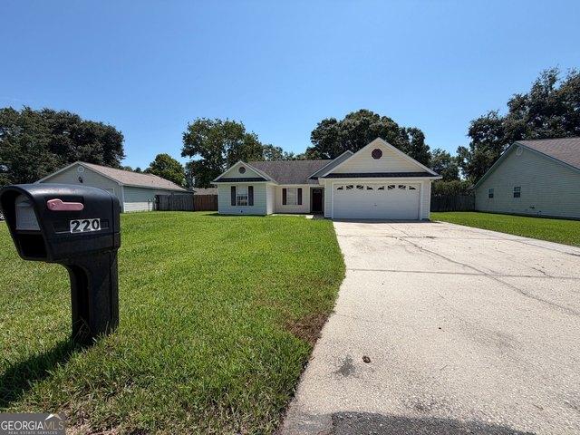 220 Chestnut Ct, Kingsland, GA 31548