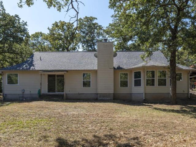 220 Clydesdale Dr