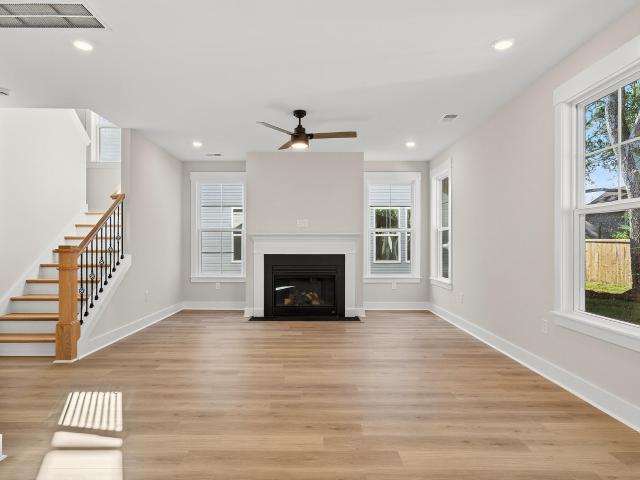 220 Creek Pointe Dr Drive
