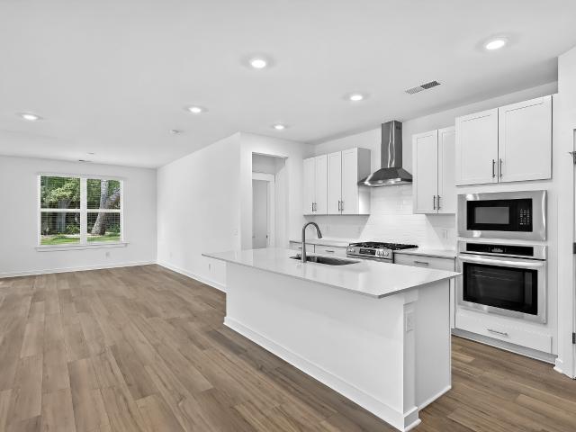 220 Crown Gardens CT