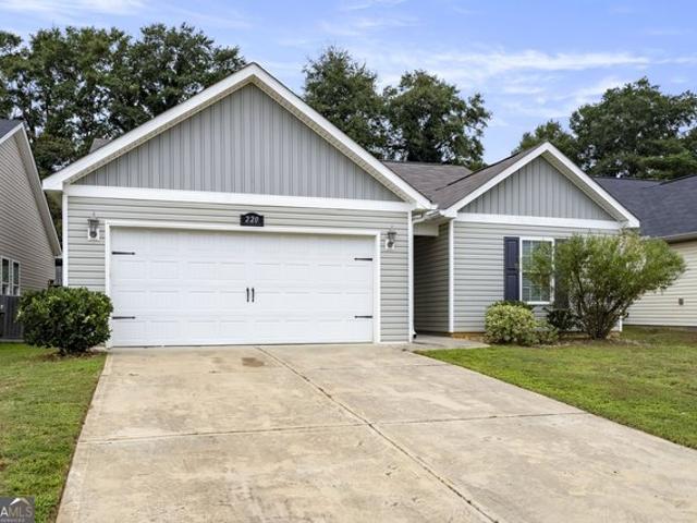 220 Allentown Ln, Macon, GA 31216