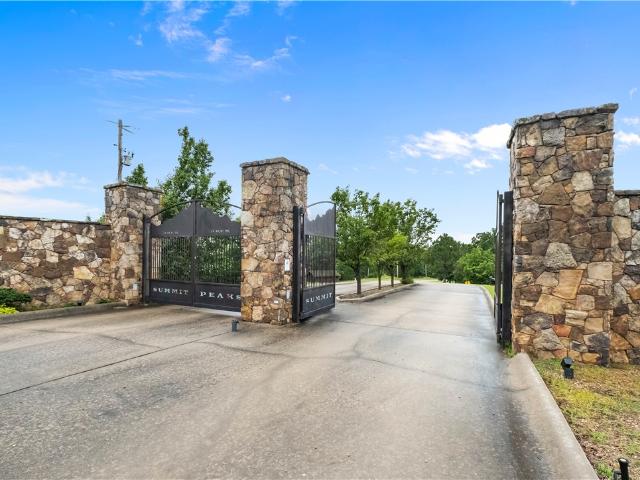 220 Aspen