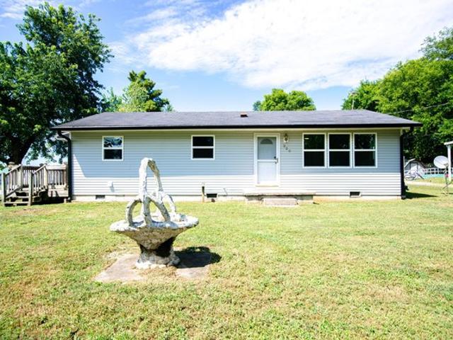 220 Austin Ave, Shelbyville, TN 37160