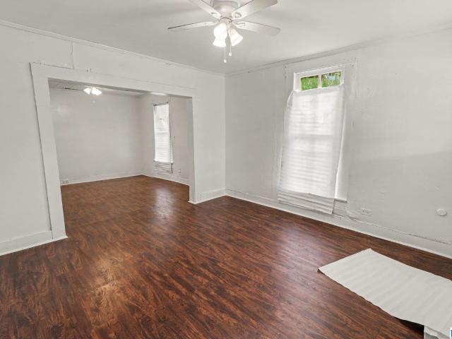 220 Avenue Z