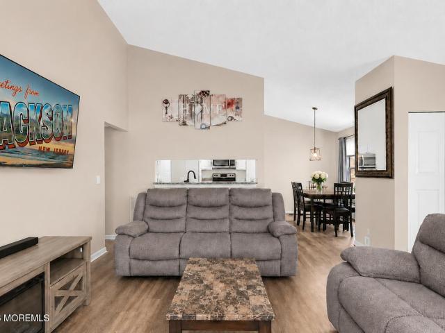 220 Azalea Circle