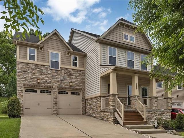 220 Boardwalk Dr, Cranberry Township, PA 16066