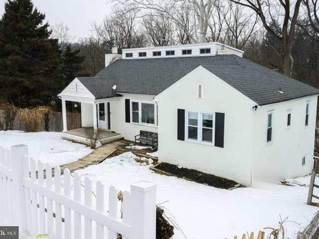 220 Balligomingo Rd, Conshohocken, PA 19428