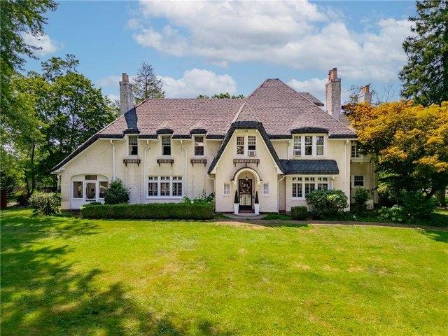 220 Belmont Rd, Butler, PA 16001