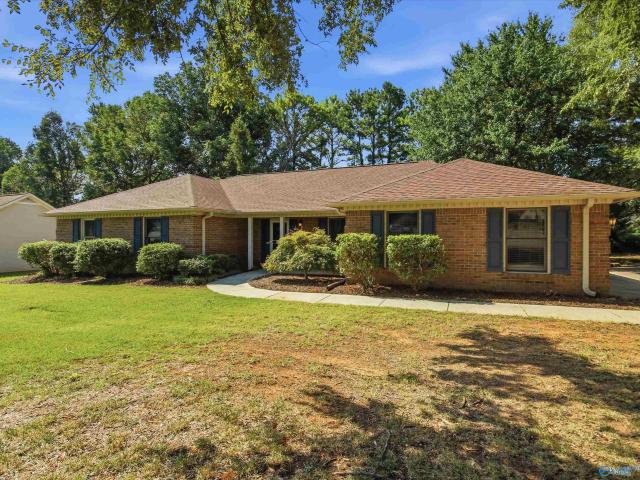 220 Bent Oak Circle