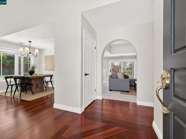 220 Briaridge Ct