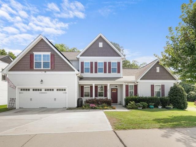 220 Bridge St, Fuquay Varina, NC 27526