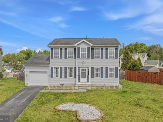 220 Burdette Dr, Martinsburg, WV 25404