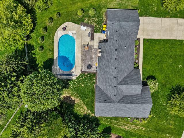 220 Governors Lane