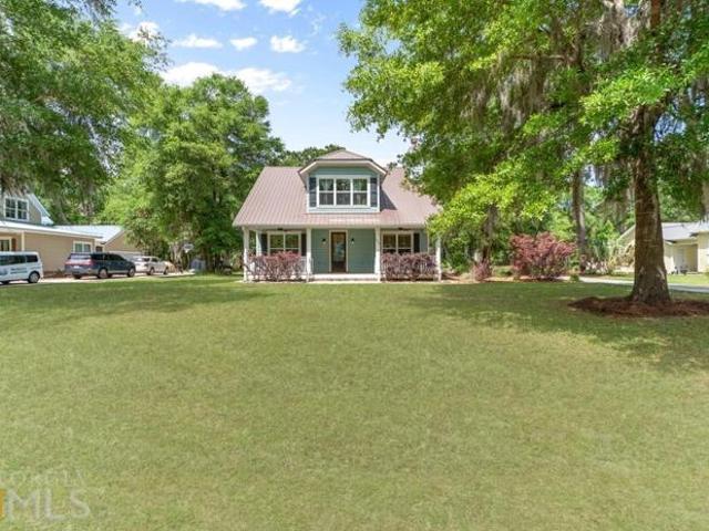220 Goodman Dr, Midway, GA 31320